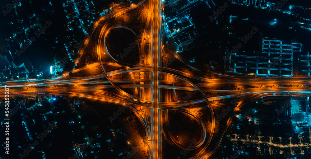 Foto de Aerial top view of toll expressway payment point, Road traffic ...