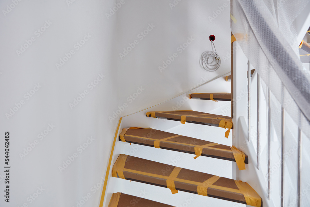 Staircase builds a new staircase when building a house Stock Photo ...