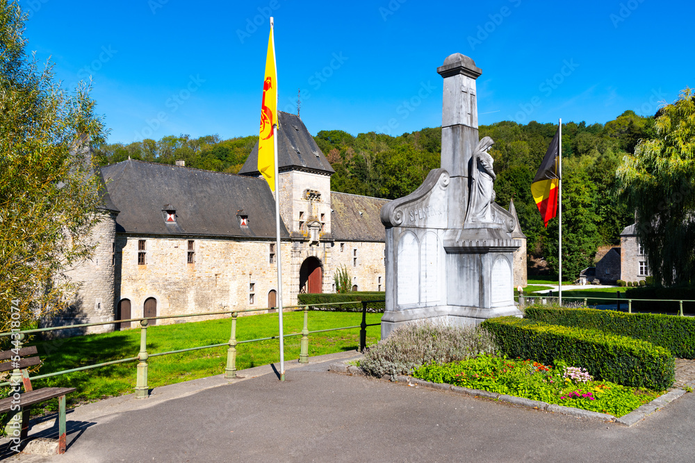 Spontin Castle (French: Château de Spontin) is a medieval castle in the ...