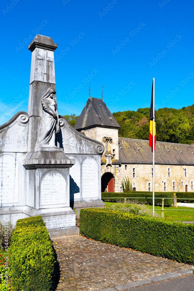Spontin Castle (French: Château de Spontin) is a medieval castle in the ...