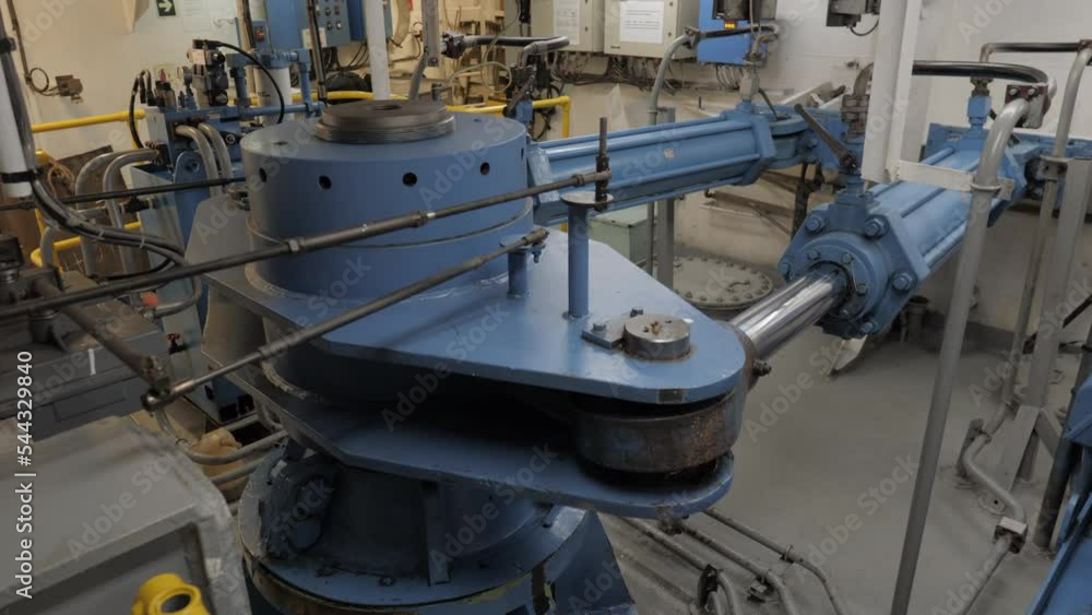 Vídeo do Stock: Steering gear with linkage rod of rudder angle ...