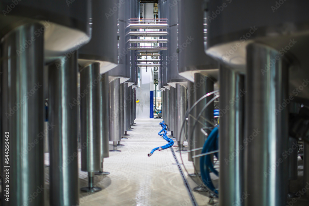 Stainless leg vertical steel tanks with equipment tank chemical cellar ...