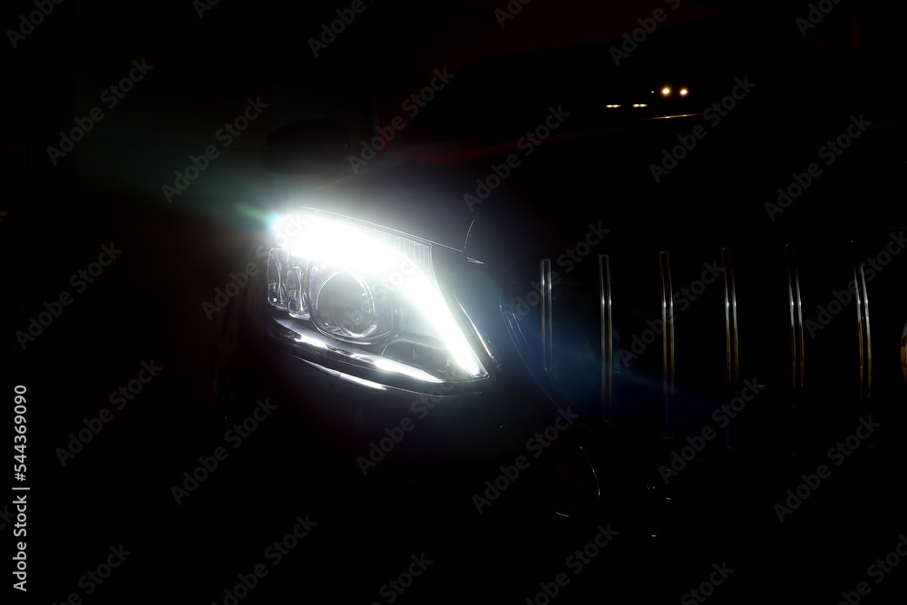 Fotografia do Stock: headlight led ray of the sports luxury Mercedes ...