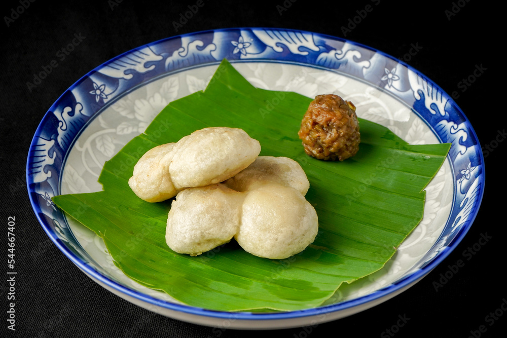 Beppa Tellu is a cake typical of the Bugis tribe. Made from flour with ...