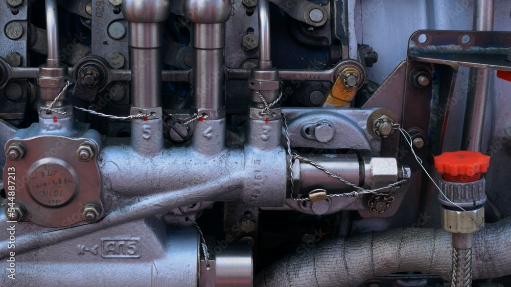 Foto de Repair of jet engines for military helicopters of the Russian ...