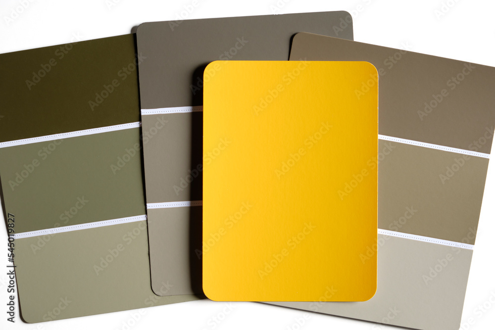 Foto de Generic color swatches scattered on a table. Swatches are in ...