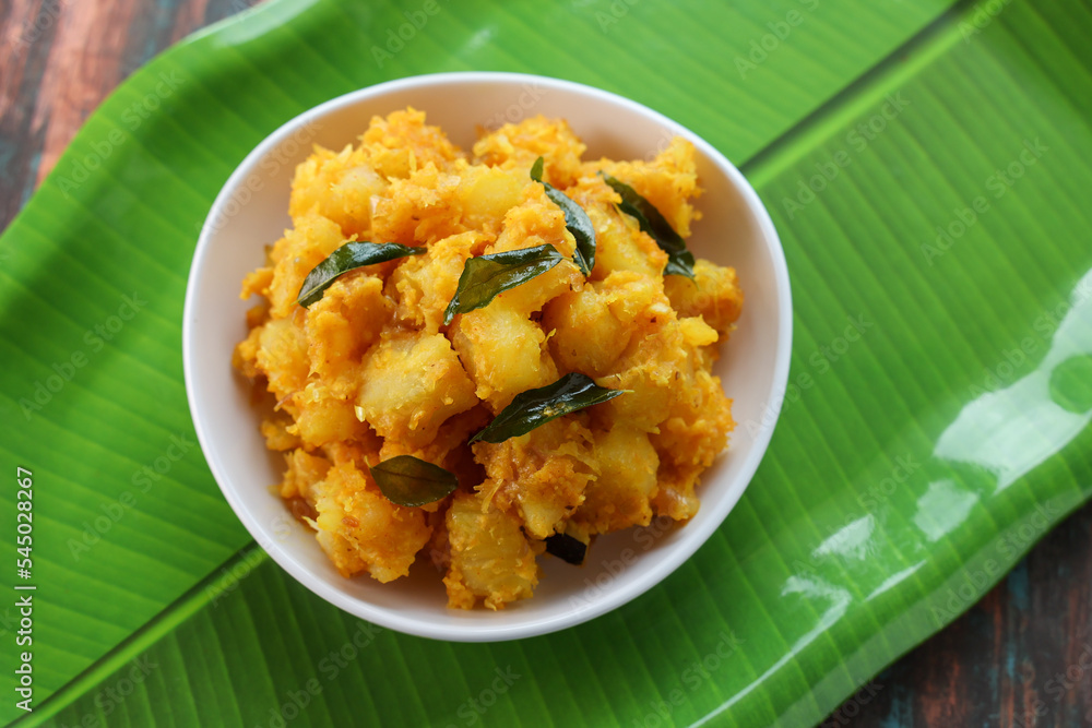 tapioca and spicy hot Kerala fish curry Indian food. Kappa king fish ...