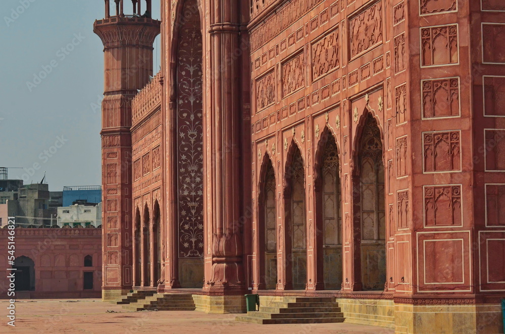 Foto de Badshahi Mosque, - June, 25, 2018: Lahore, Pakistan. Also ...