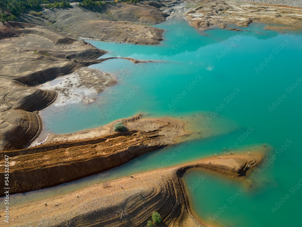 water problems in dams, ponds, deterioration of its texture, climate ...