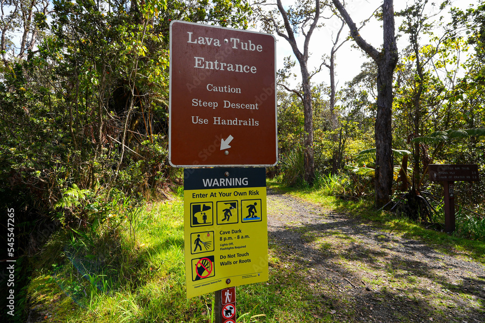 Entrance sign to the Thurston lava tube in the Kilauea crater in the ...