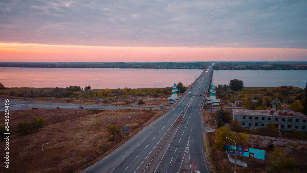 The road to Krym through the Kherson Bridge in Antonovka. A bridge ...