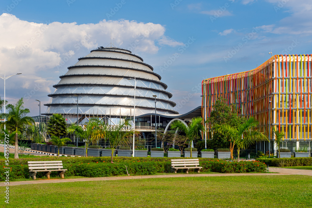 Fotka „Kigali, Rwanda - August 19 2022: Kigali Convention Centre on a ...