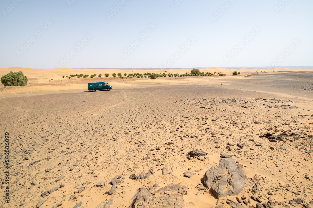 Van life in the desert with camper van 4x4 Stock Photo | Adobe Stock