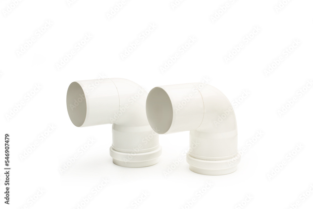 Codos pvc blanco para cañerias sobre un fondo blanco liso y aislado ...