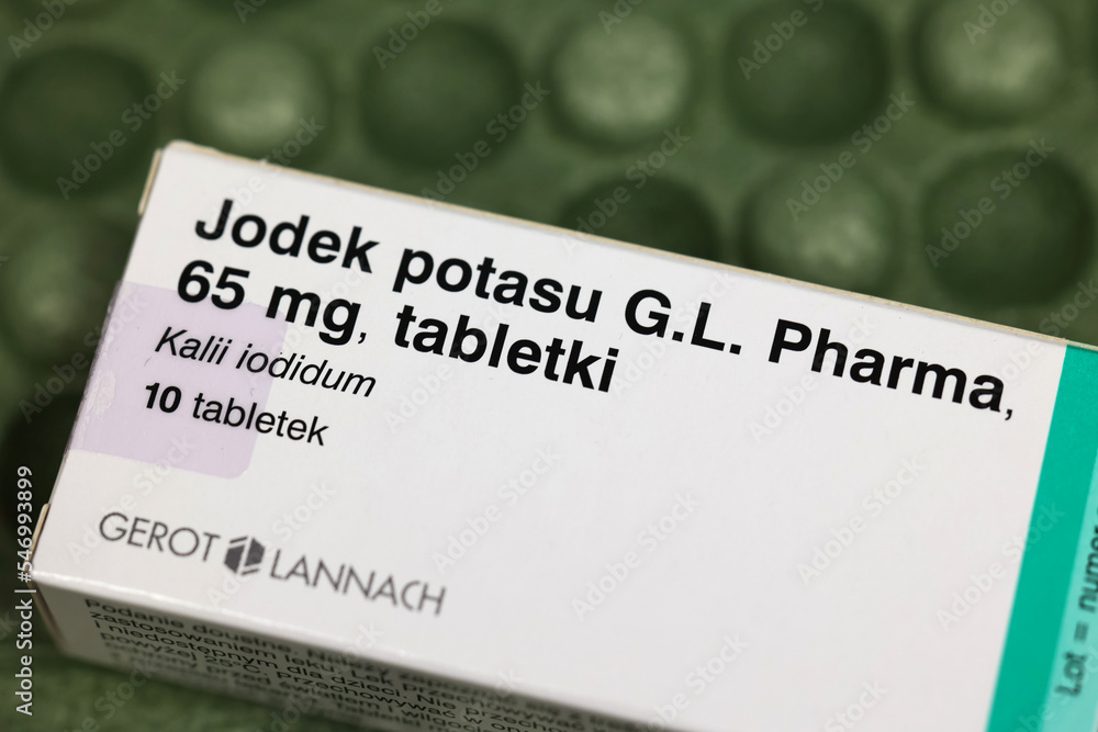 Jodek potasu - tabletki przygotowane do podania osobie napromieniowanej ...
