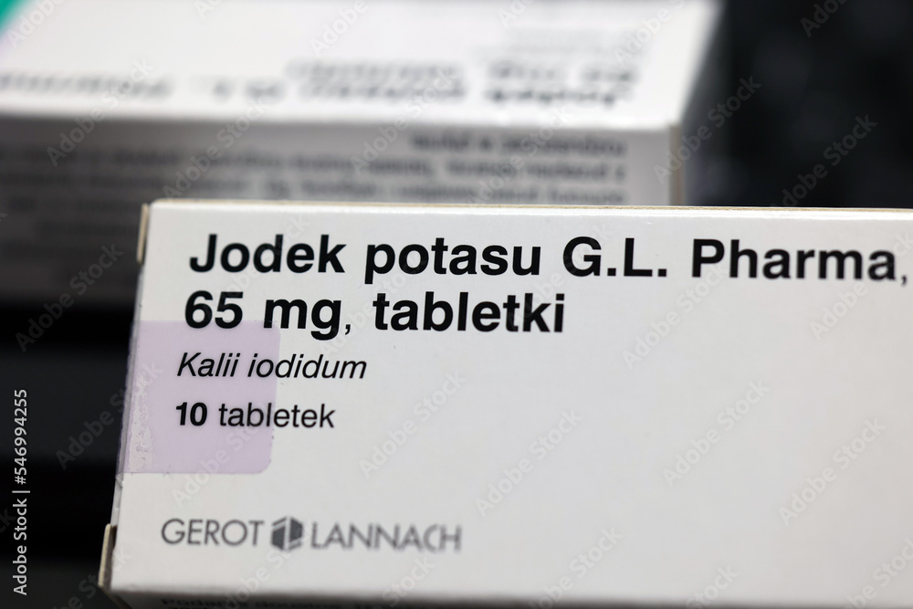 Foto de Jodek potasu - tabletki przygotowane do podania osobie ...