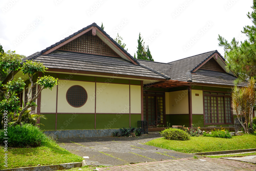 Minka, or traditional Japanese houses, are tatami mat floor, sliding ...