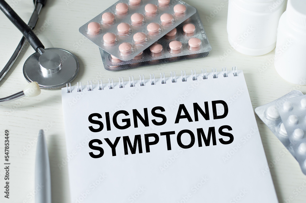 paper plate with text SIGNS AND SYMPTOMS, medical concept Stock Photo ...