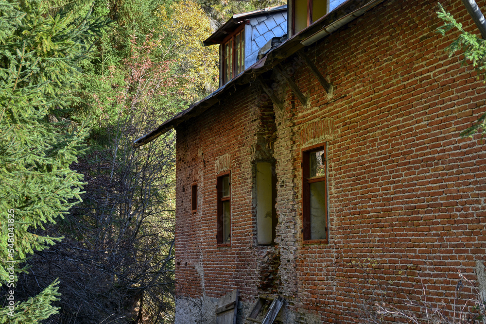 Prags, Pragsertal, Außerprags, Südtirol, Lost Place, Hotel, verfallen ...