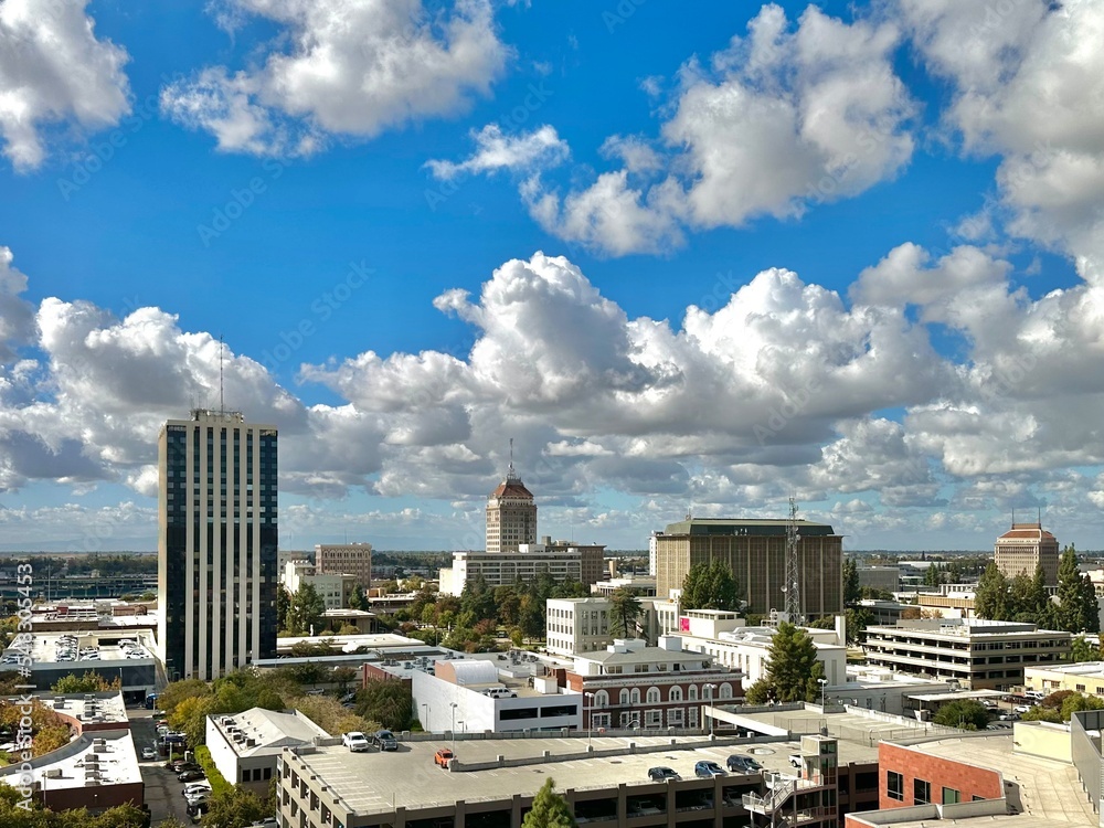 Downtown Fresno, California, Clouds, Del Web Building Security Bank ...