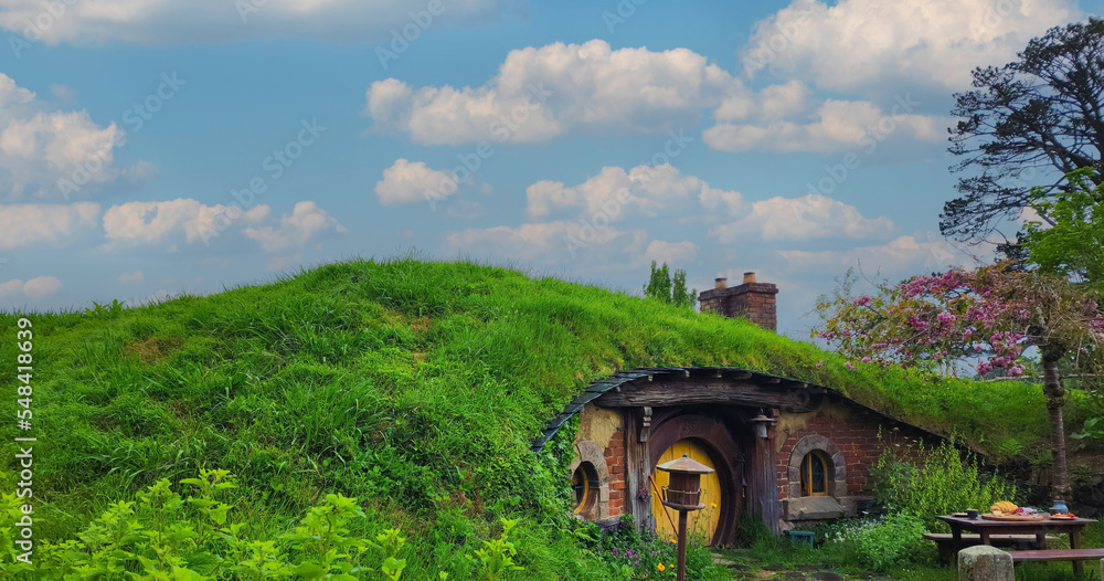 MATAMATA- NEW ZEALAND -NOVEMBER -2- 2022: Hobbiton - movie set created ...