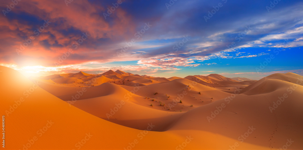 Beautiful sand dunes in the Sahara desert with amazing sunrise sky ...