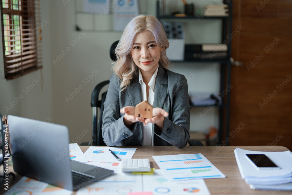 Accountant, businessman, real estate agent, Asian business man handing ...