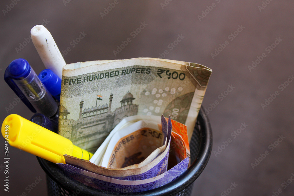 500 rupees note kept in basket with pens. Indian Currency Stock Photo ...