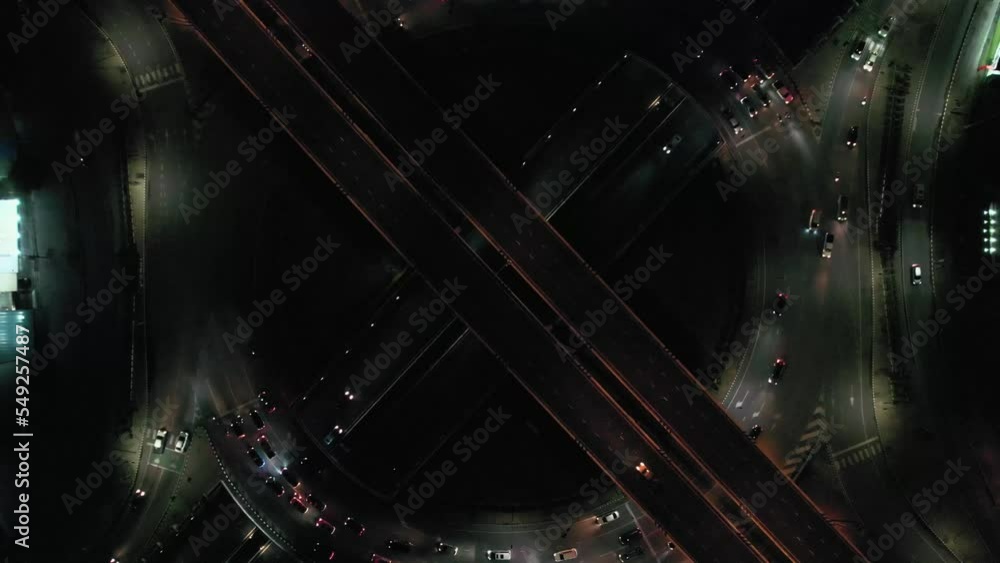 Video „Time-lapse of car traffic transportation on road at junction ...