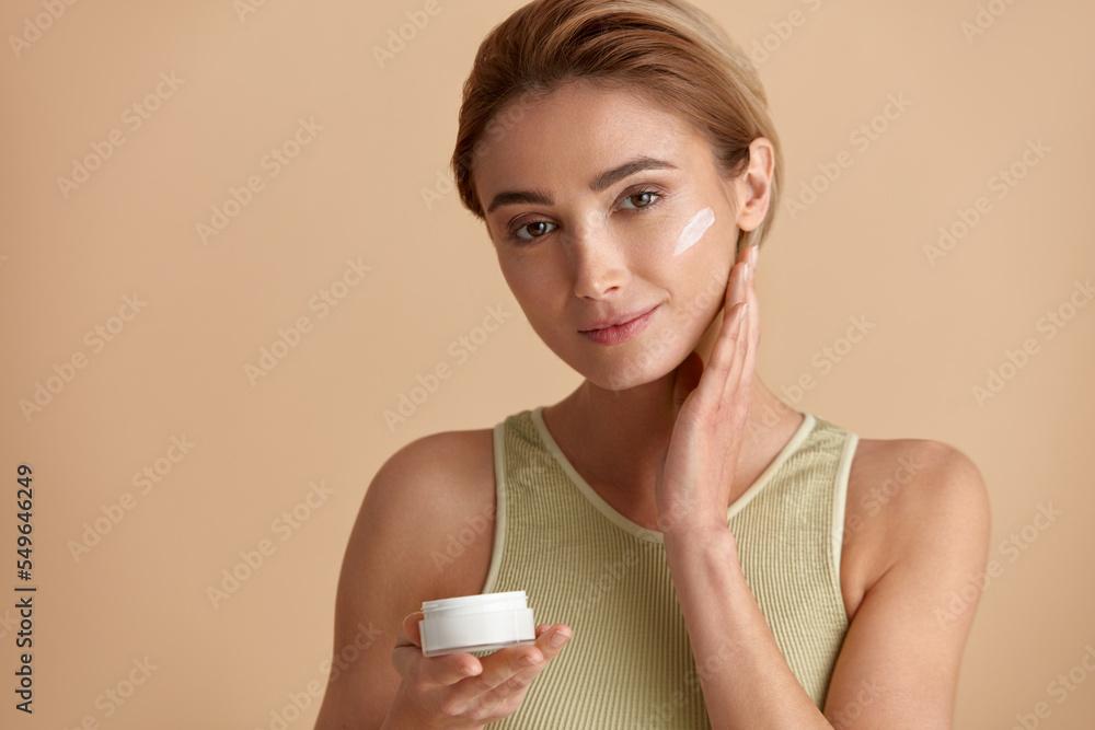 Beauty Woman Applying Face Cream. Closeup Of Female Model With Fresh ...