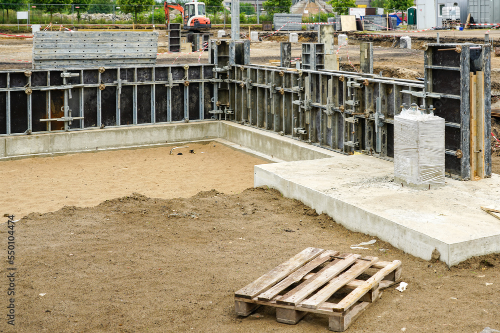 Poster Concrete footing for column, concrete formwork with a folding ...