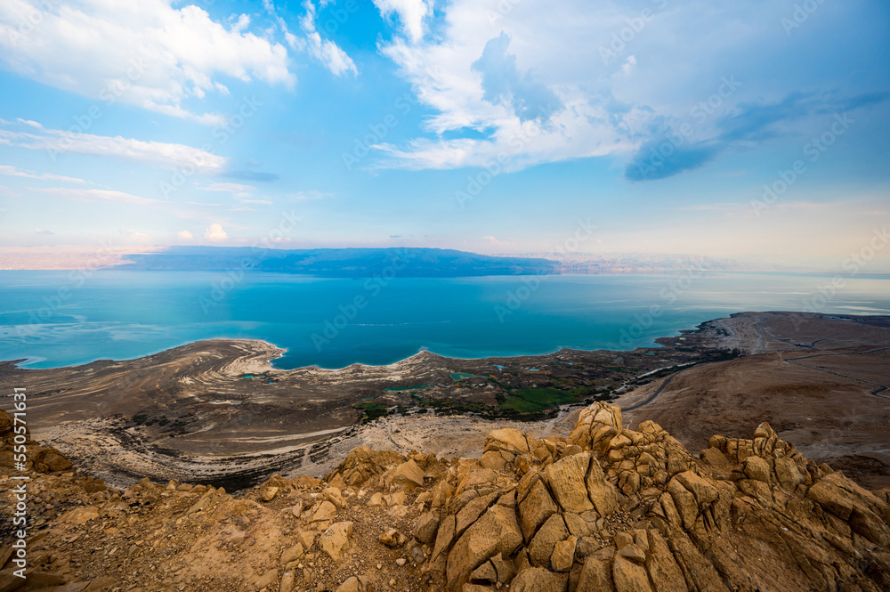 A view from a cliff edge on the north part of the dead sea in Israel ...