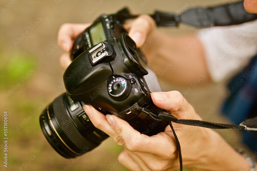 camera camera in human hands fotik human hands object in hand ...