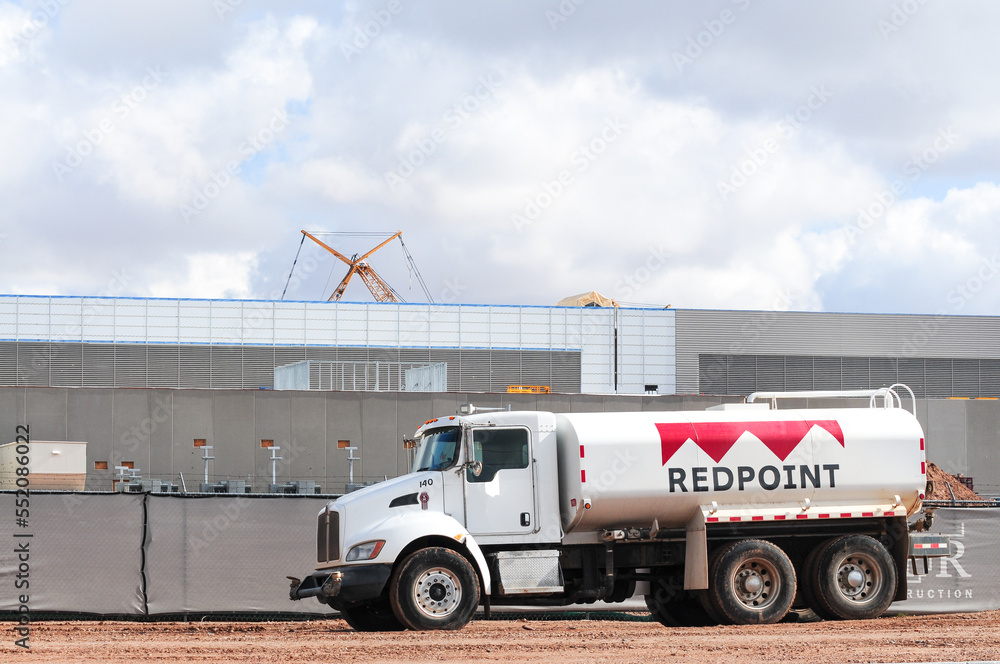 Meta Mesa Data Center five-building campus under construction in Mesa ...
