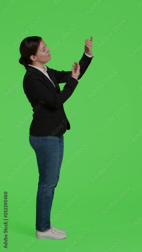 Vertical video: Profile of corporate employee in suit doing ...