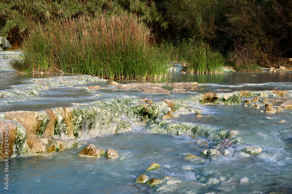 The beautiful Cascate del Mulino, natural limestone pools and free spas ...