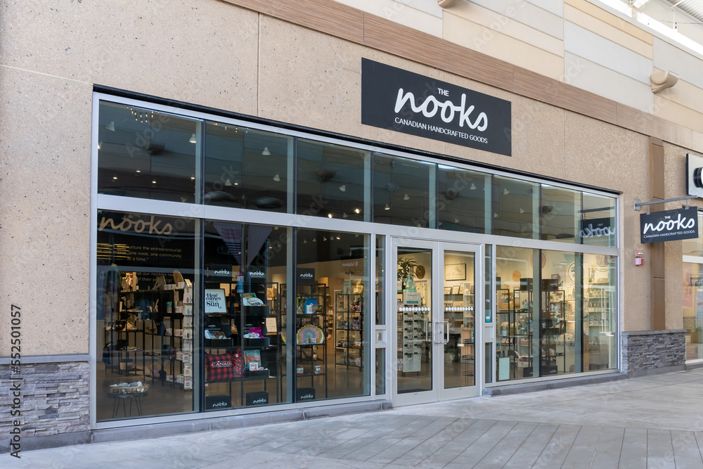 Niagara-on-the-Lake, On, Canada - June 27, 2022: A Nooks store Niagara ...