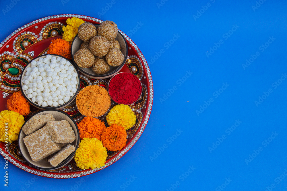 Happy Makar Sankranti, Pongal and Uttarayan with Kite, haldi kum kum ...