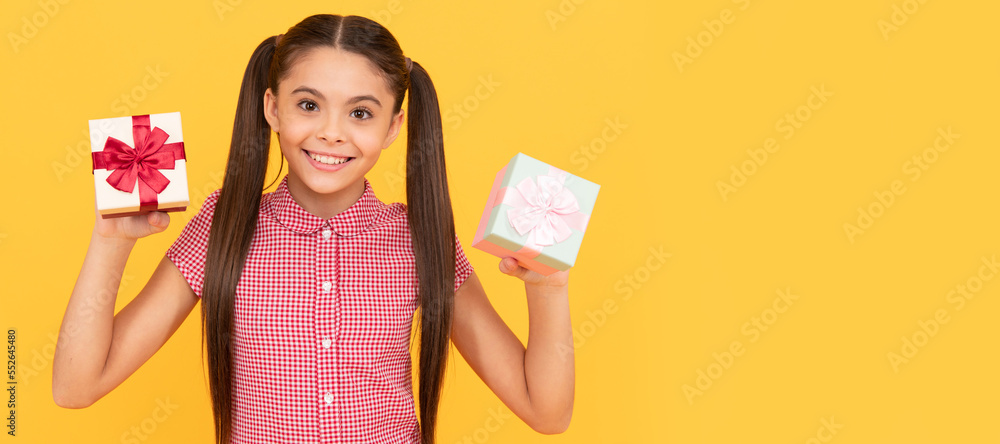 Nice purchase. shopping final sell out. teenage shopper. cheerful teen ...