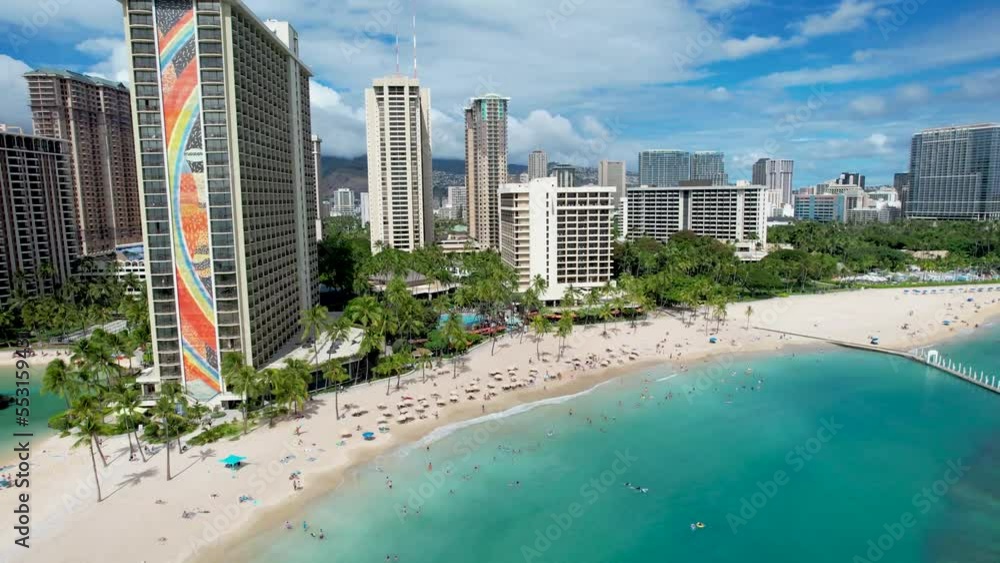 Hilton Hawaiian Village Rainbow Tower, Waikiki Beach, Honolulu Oahu ...