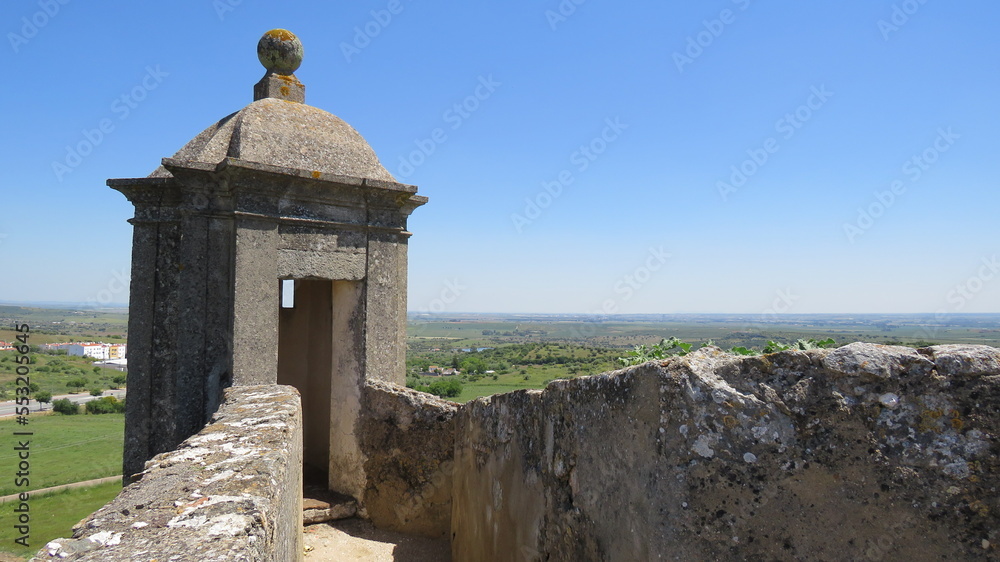 Guarita, torre de guarda na muralha fortificada no museu de Elvas ...