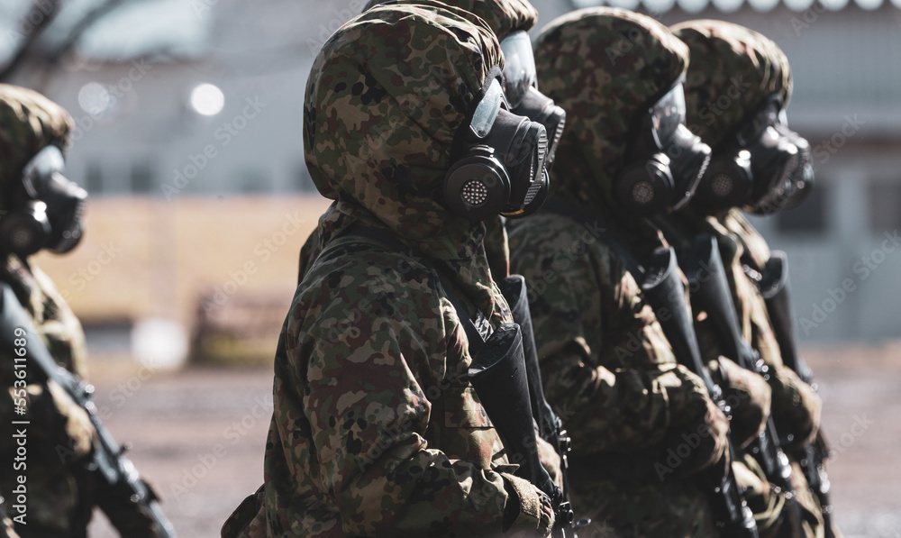 ガスマスクを装備した軍人（Japanese soldier wearing gas mask） Stock Photo | Adobe Stock
