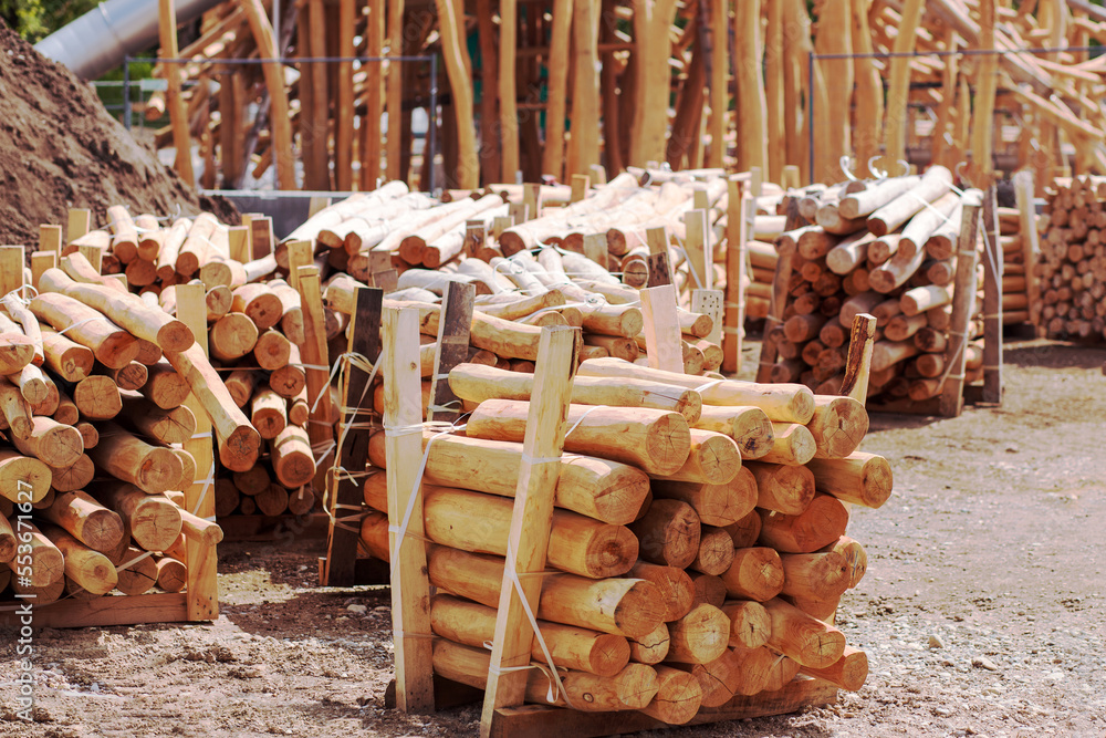 Foto de Wood Log Material Timber on Construction Site for Build Modern ...