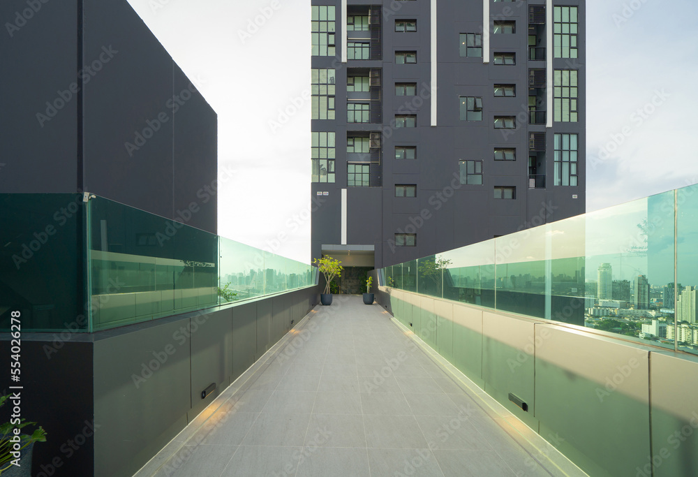 Foto de Sky garden on private rooftop of condominium or hotel, high ...