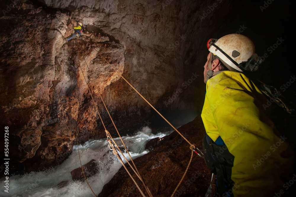 Exploring the rivers and caves of the Nakanai Mountains, New Britain ...