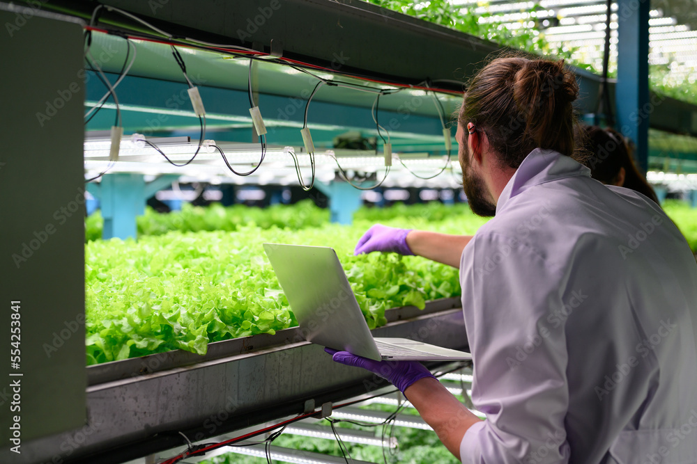 technology Smart farm IoT, Internet of things smart farm factory indoor ...