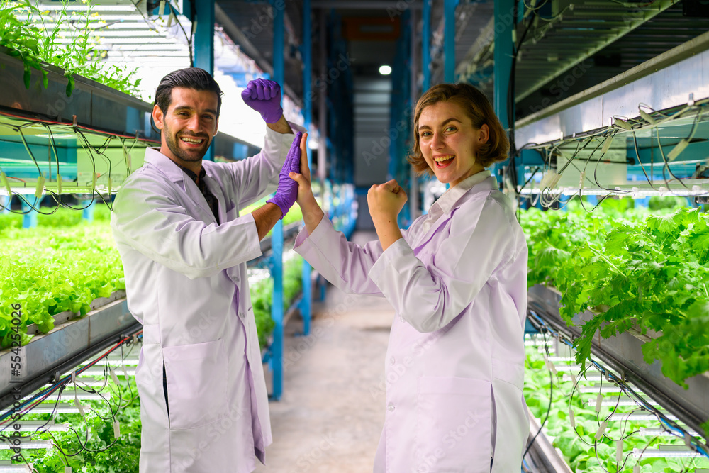 technology Smart farm IoT, Internet of things smart farm factory indoor ...