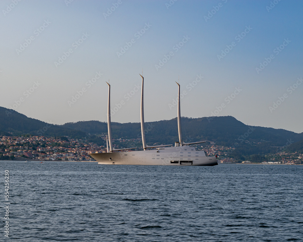 El velero mas grande del mundo en la ria de Vigo Stock Photo | Adobe Stock