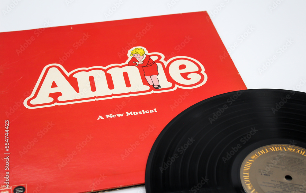 Foto de Annie is a Broadway musical based on the popular Harold Gray ...