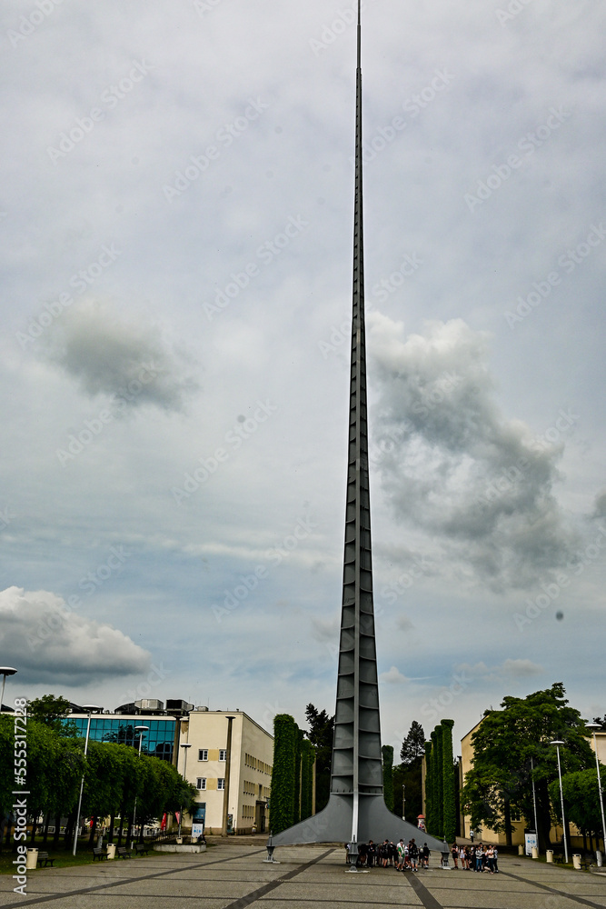 Turm Iglica an der Jahrhunderthalle Hala Stulecia in Breslau, Polen, 08 ...